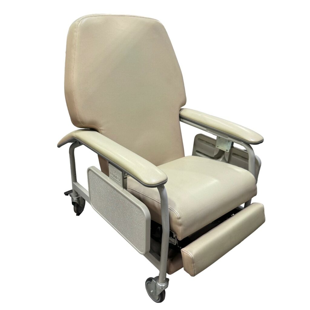 Lumex Extra-wide Clinical Recliner (#587W851) - Mag Medical Equipment